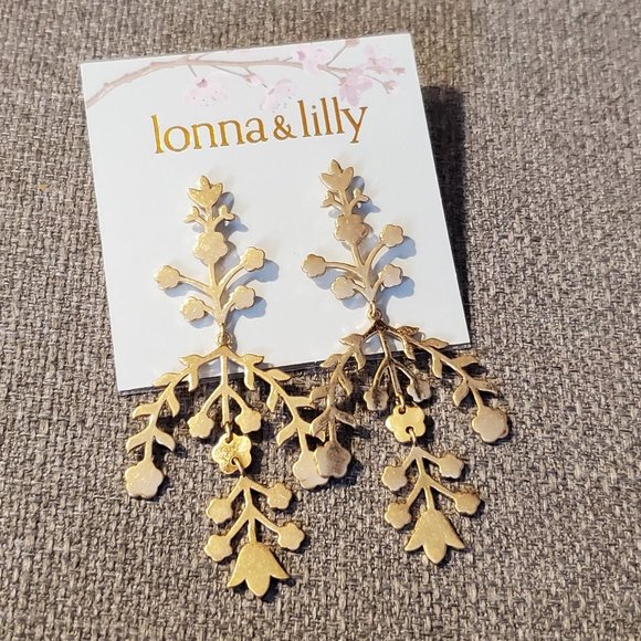 lonna & lilly | Jewelry | Nwt Lonna Lilly Goldtone Mixed Metal Flower ...